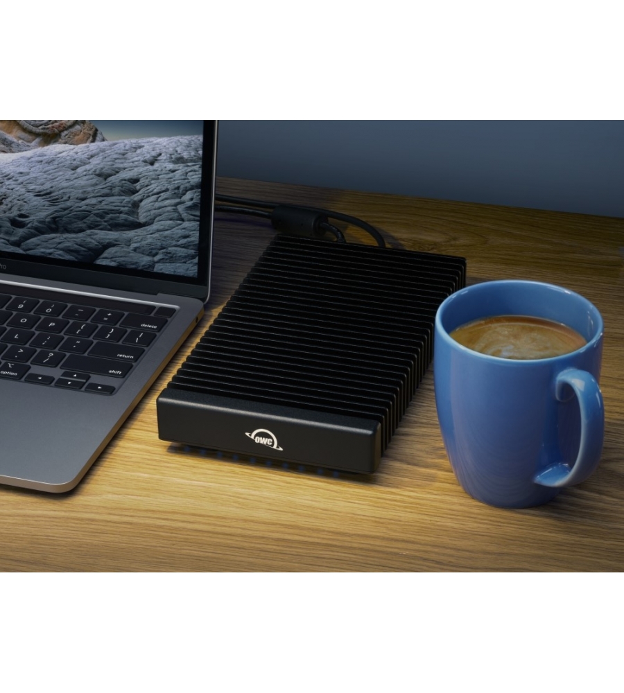 ThunderBlade X8 32TB NVME SSD Array